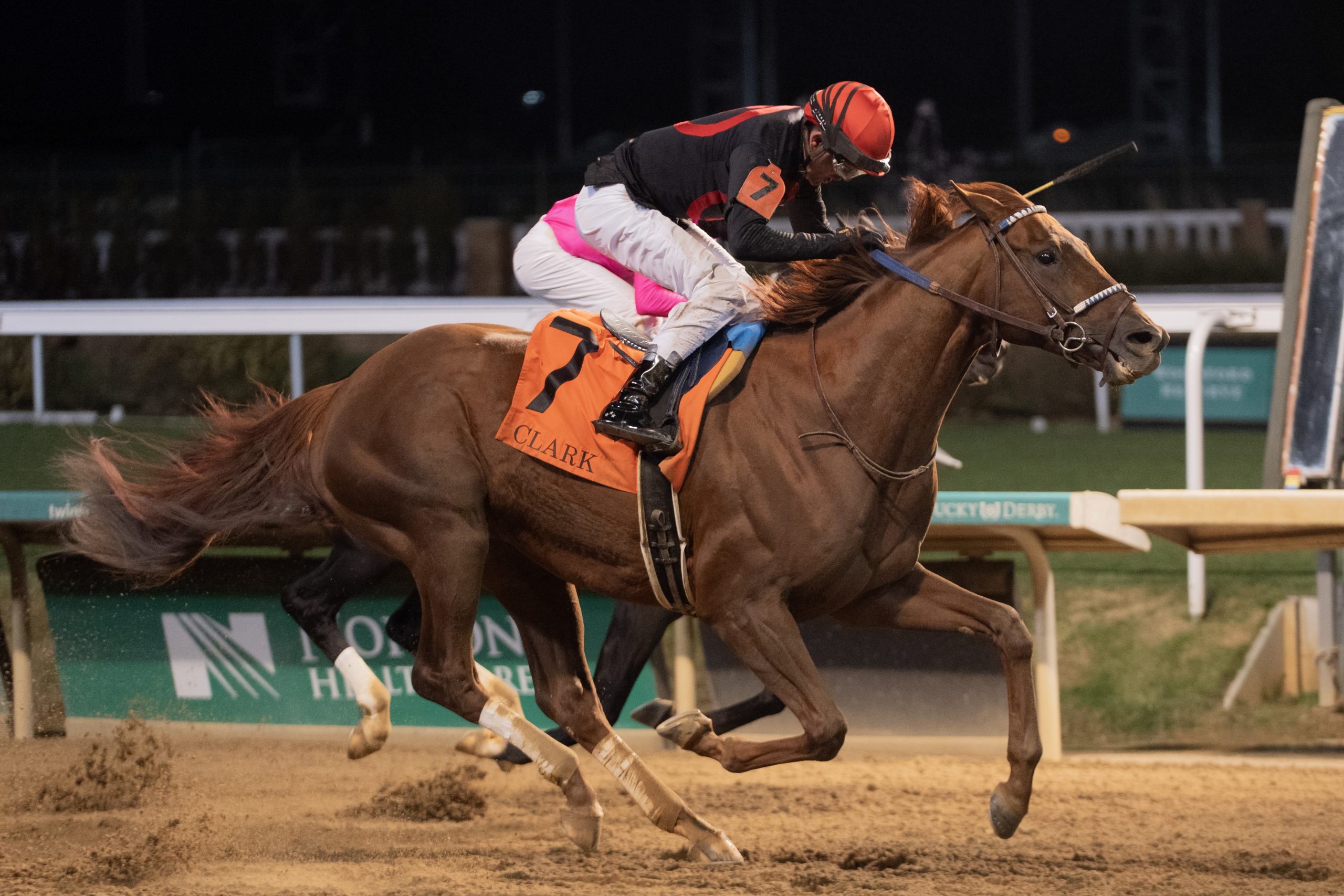 RATTLE N’ROLL se lleva el Clark Stakes | Hipismo.Net
